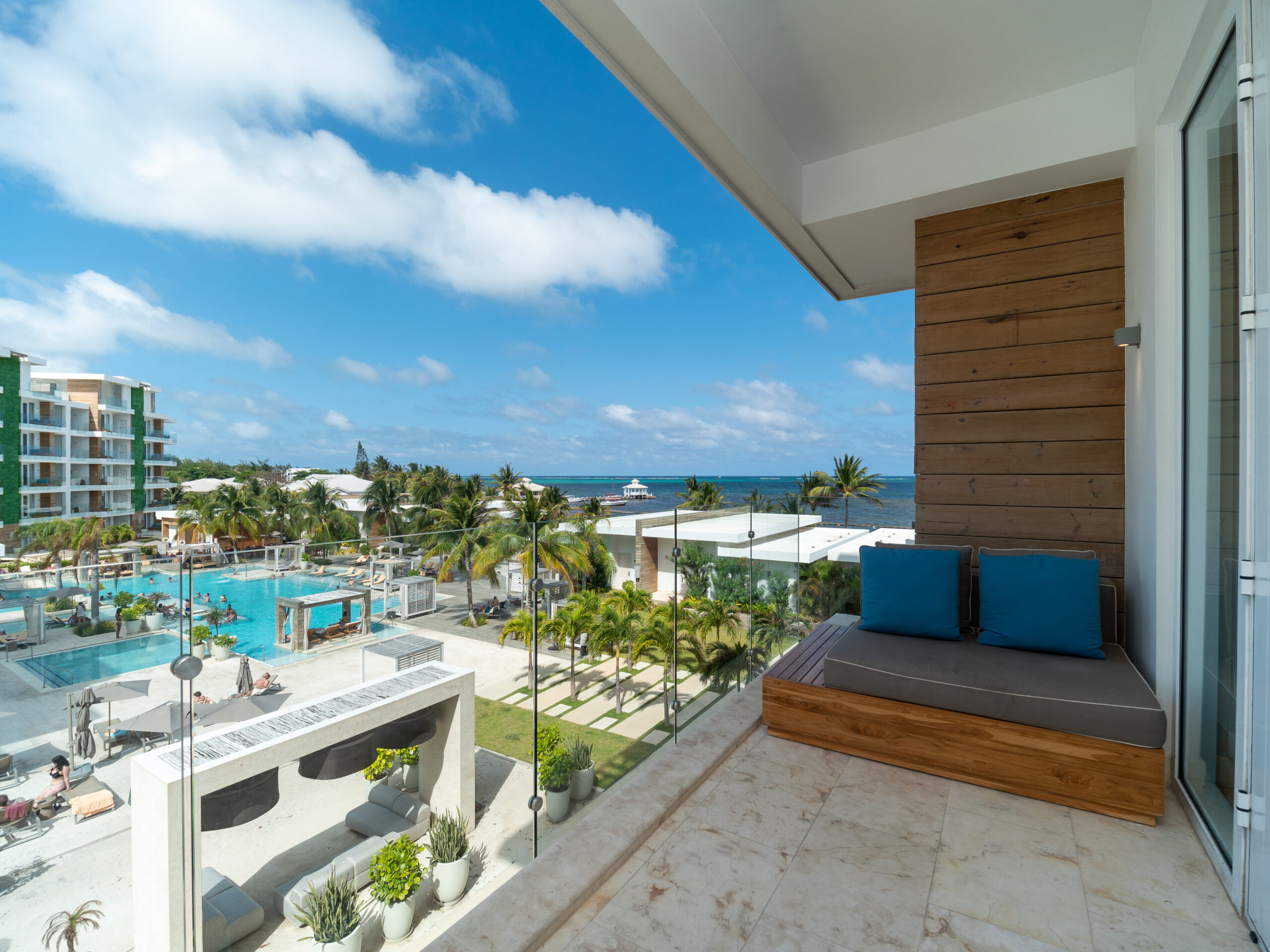 Best Places to Live in Belize for Retirement + Investing - The James ...